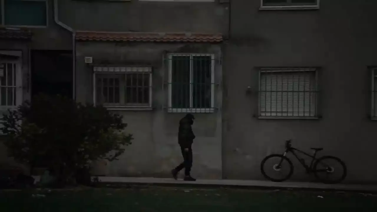 Lvbel C5 AKDO, ALIZADE - kAHpE mp3 indir dur müzik indir dinle